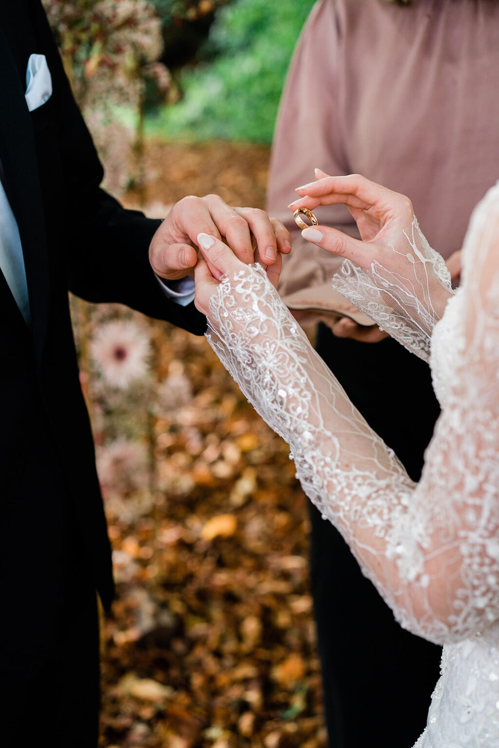 Anleitung Handfasting – So gelingt das keltische Ritual für eure freie ...